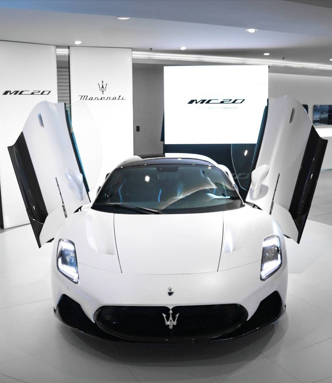 This Is The New Maserati MC20 Two Seater Model