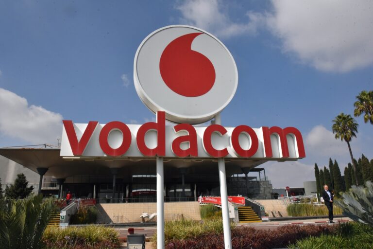 10 Lessons from MTN and Vodacom on Customer Retention and Growth